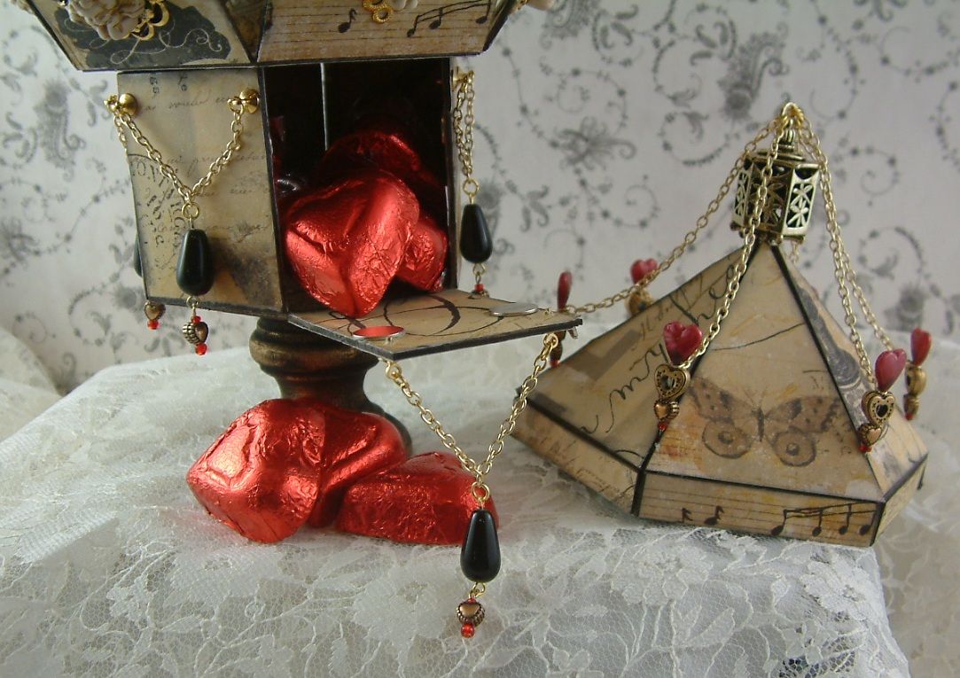 Artfully Musing: Valentine Exploding Carousel Box